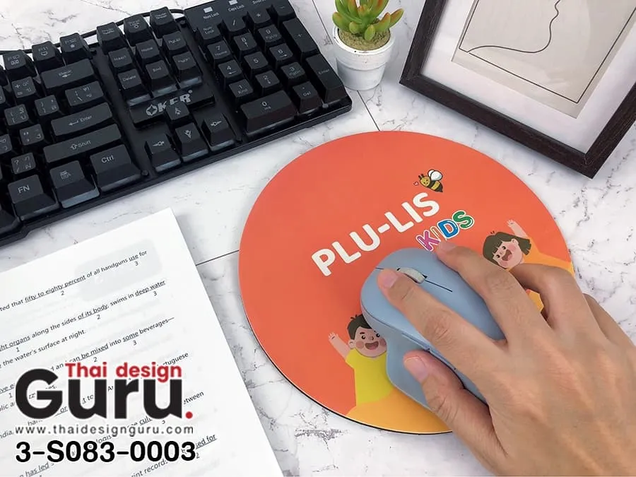 สั่งทำแผ่นรองเมาส์ทรงกลม ของแจกที่ระลึกสายไอที พิมพ์ลาย Plu lis kids