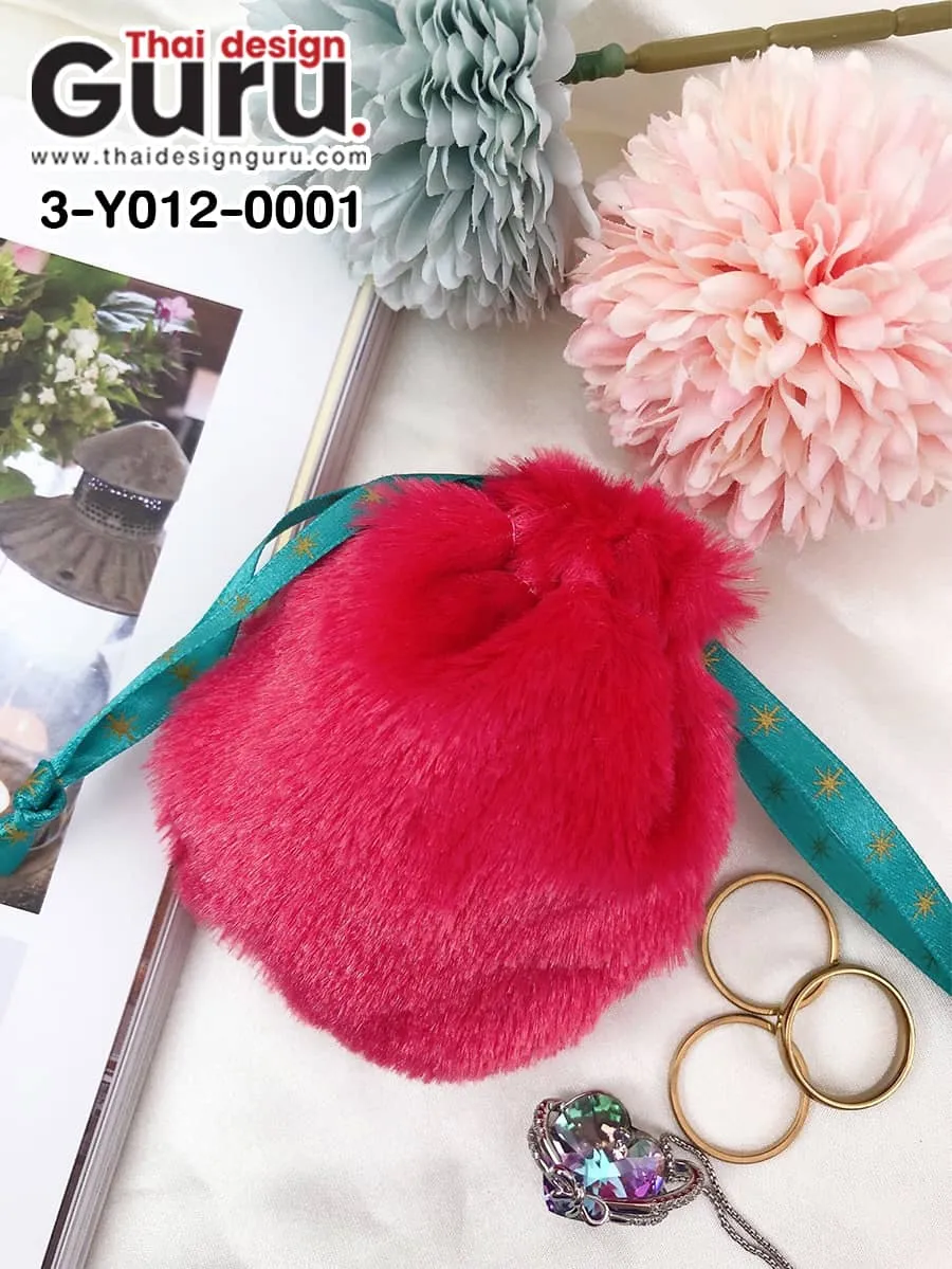 รับผลิตถุงหูรูดจิ๋ว ผ้าขนนุ่ม พร้อมริบบิ้นพิมพ์ลายดาว แบรนด์ Yavis