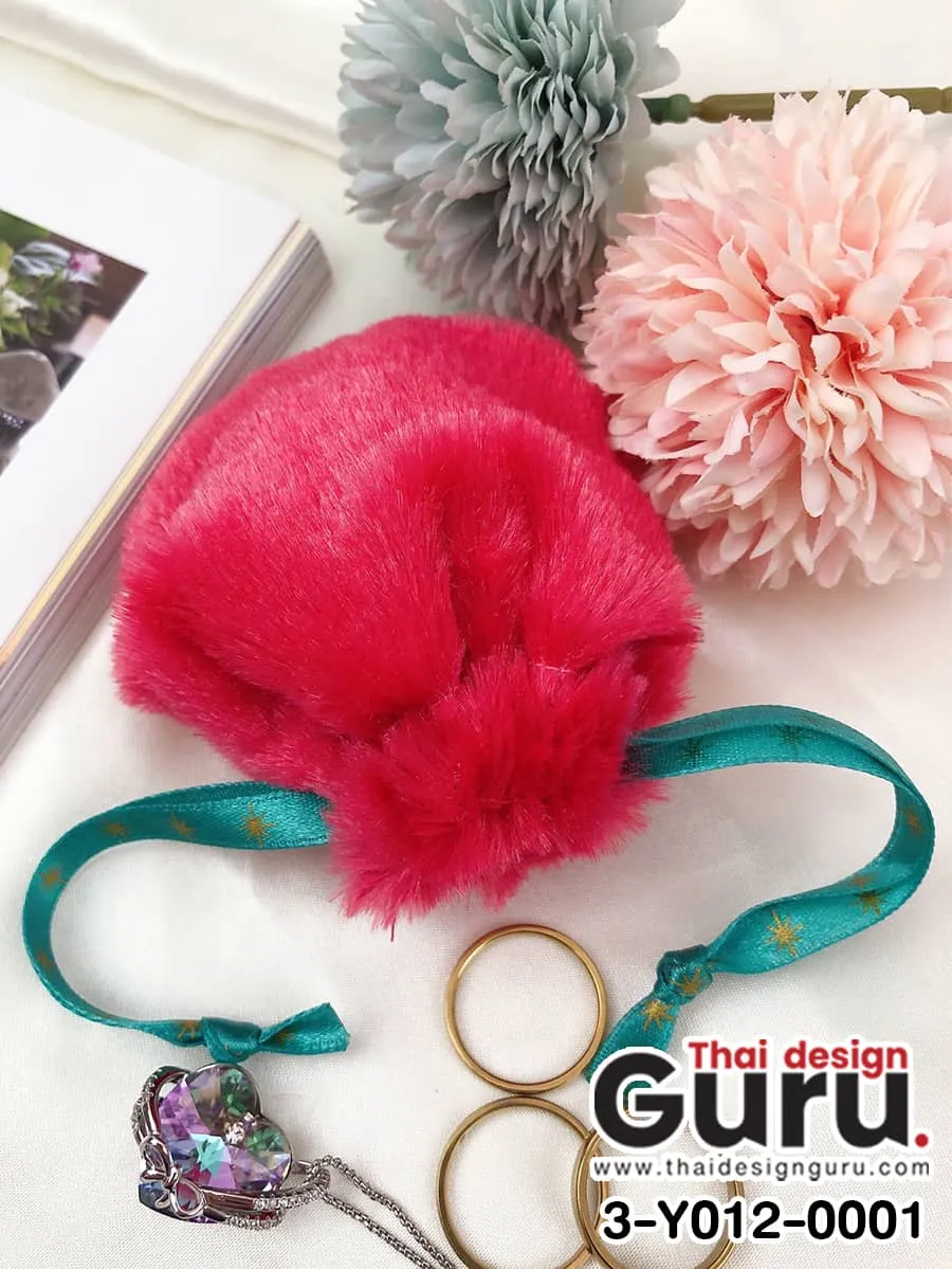 รับผลิตถุงหูรูดจิ๋ว ผ้าขนนุ่ม พร้อมริบบิ้นพิมพ์ลายดาว แบรนด์ Yavis