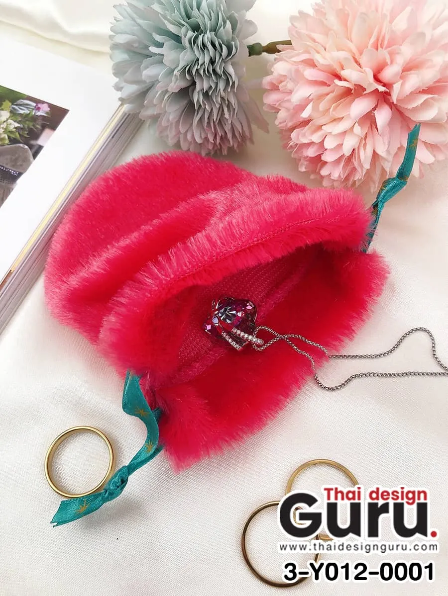 รับผลิตถุงหูรูดจิ๋ว ผ้าขนนุ่ม พร้อมริบบิ้นพิมพ์ลายดาว แบรนด์ Yavis