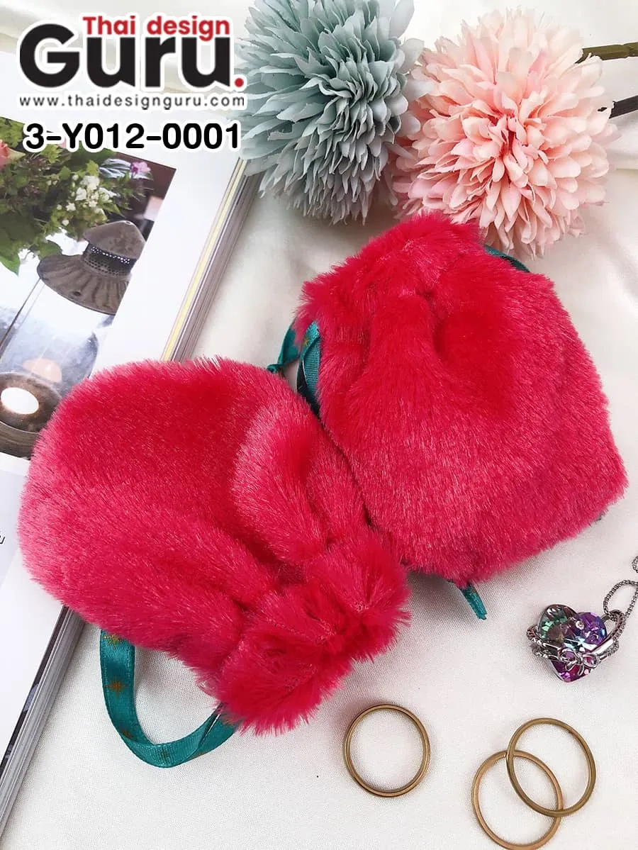 รับผลิตถุงหูรูดจิ๋ว ผ้าขนนุ่ม พร้อมริบบิ้นพิมพ์ลายดาว แบรนด์ Yavis