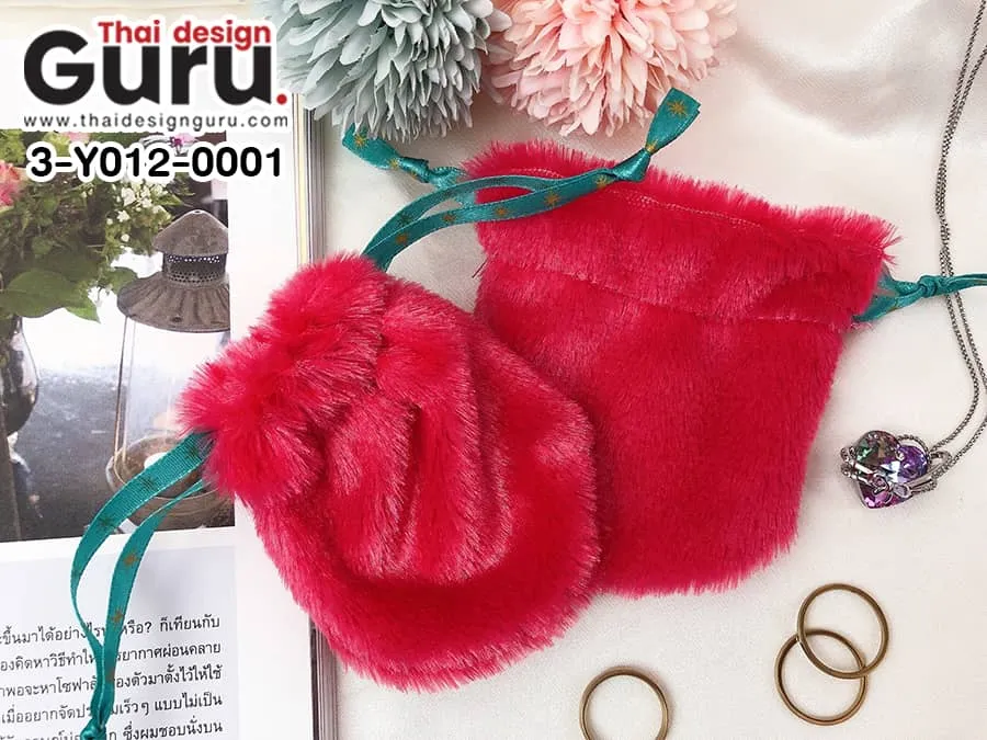 รับผลิตถุงหูรูดจิ๋ว ผ้าขนนุ่ม พร้อมริบบิ้นพิมพ์ลายดาว แบรนด์ Yavis