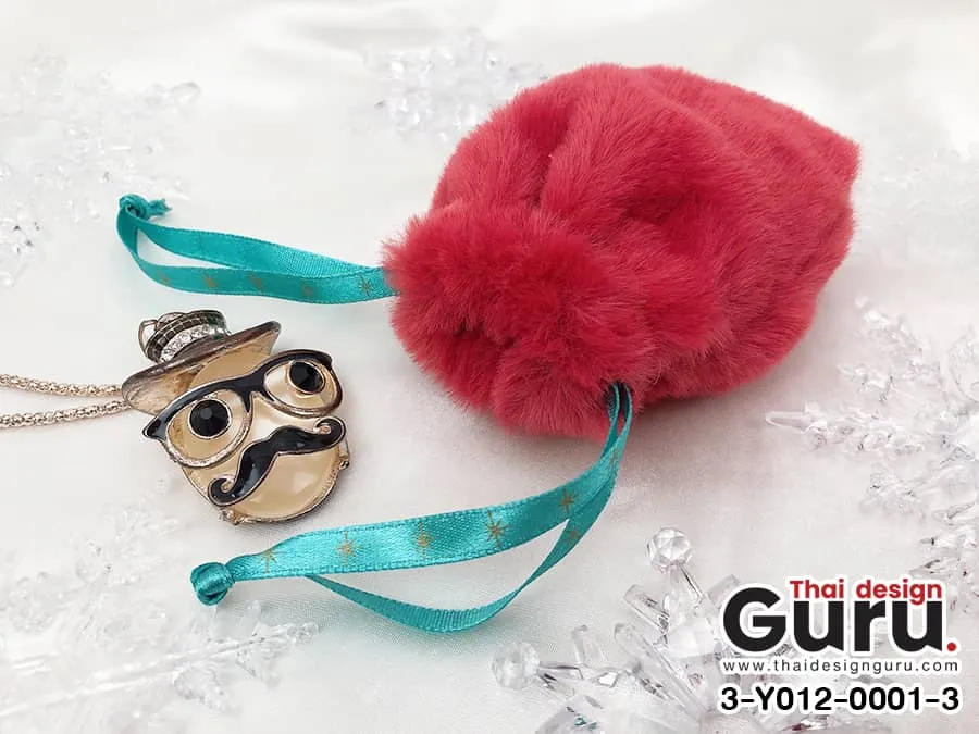 รับผลิตถุงผ้าหูรูดจิ๋ว ผ้าขนนุุ่ม พร้อมริบบิ้นพิมพ์ลาย แบรนด์ Yavis